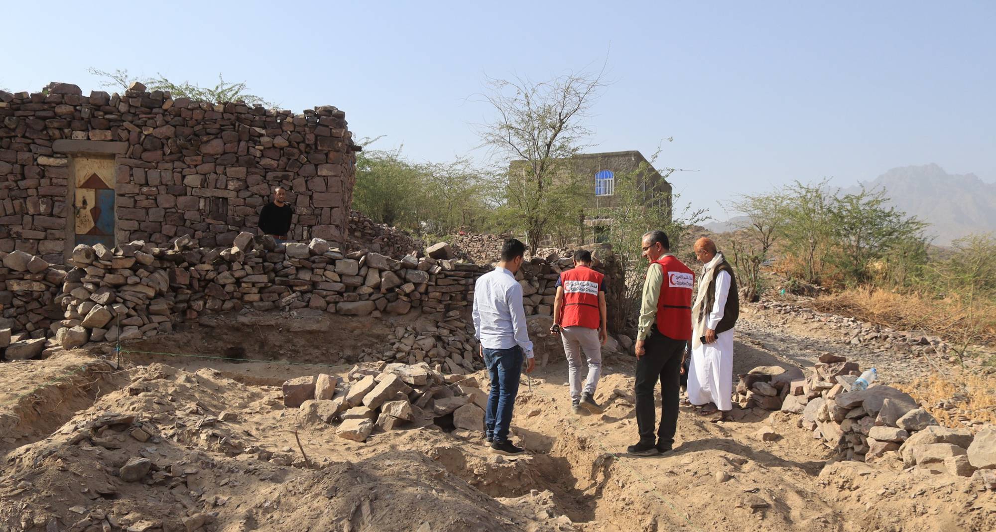 QRCS provides safe shelter for affected families in Yemen